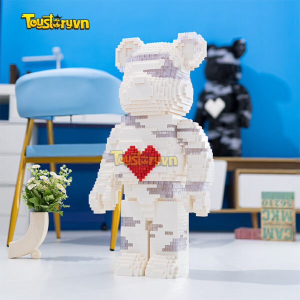 Lego Bearbrick 73cm Màu Trắng Trái Tim Có Đèn LED